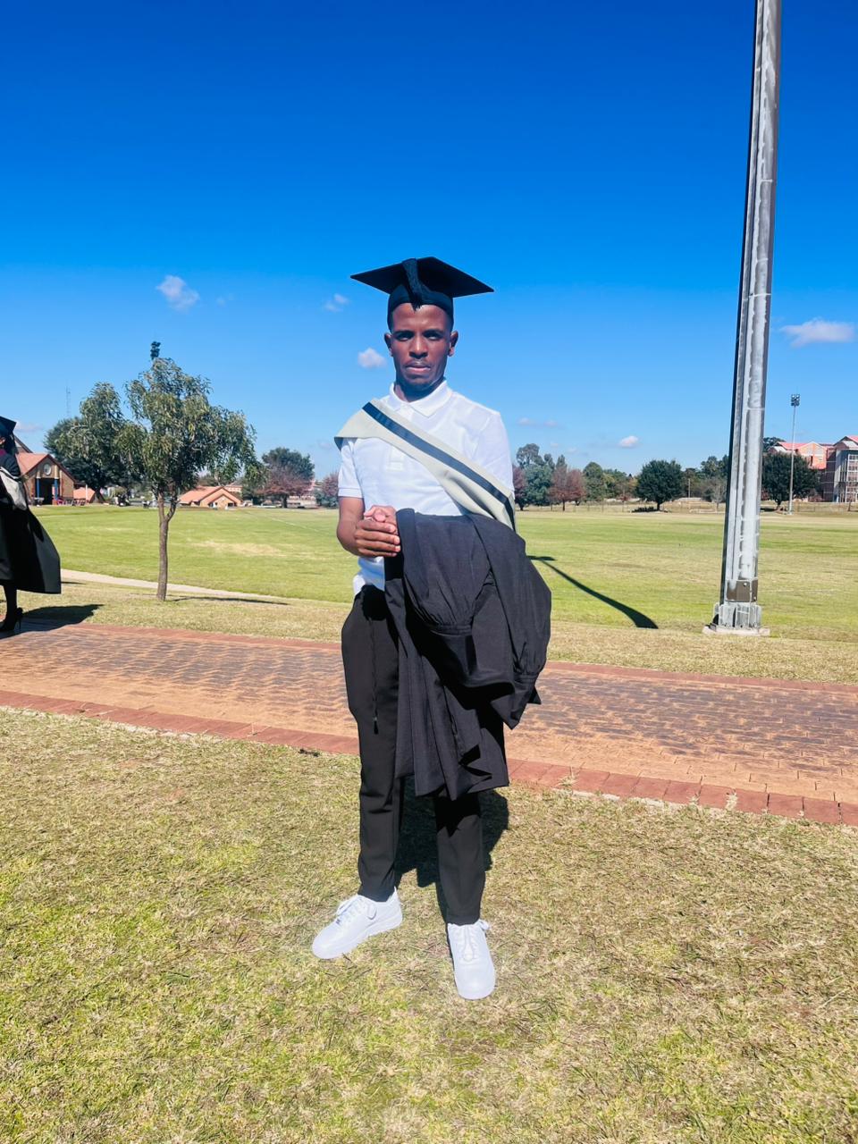 Philasande Valentine Nkosi – Modern Portfolio